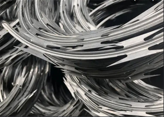 Bto-22 / Cbt-65 Barbed Tape Concertina Wire Hot Dipped Galvanized Sharp
