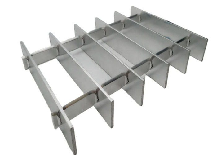 Hot Dipped Lightweight Walkway Aluminum Bar Grating ODM Anti Corrosion